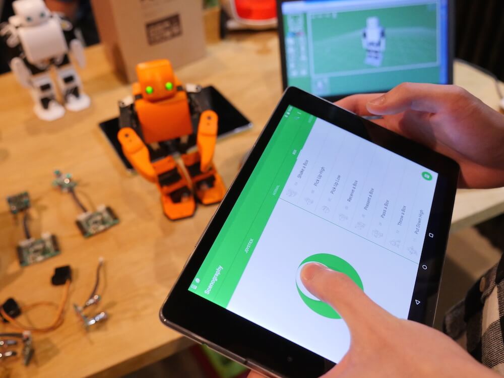 Touch ＆ Try ! PLEN2 Night – 世界初のプリンタブルでオープンソースな人型ロボット「PLEN2」がMTRL KYOTO ...