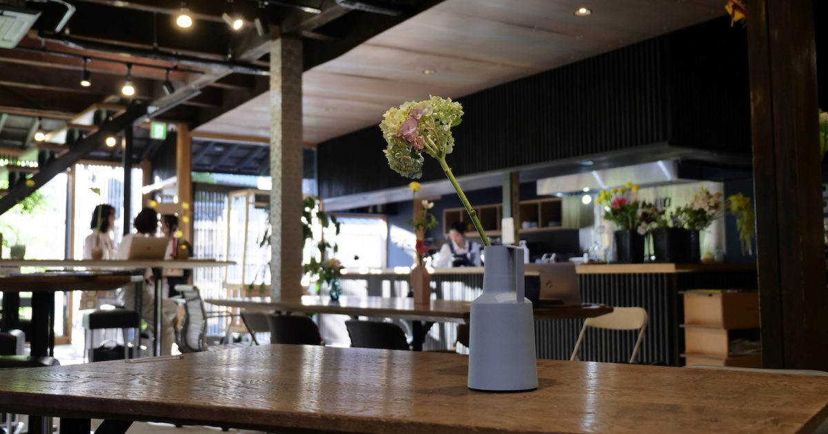 装花を通してゆるやかな連帯感を生む。「生け花プロトコル」をFabCafe Kyotoにて実施中です。 - FabCafe Global